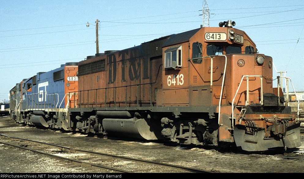 GTW 6413 (ex-DT&I 413) and GTW 5831